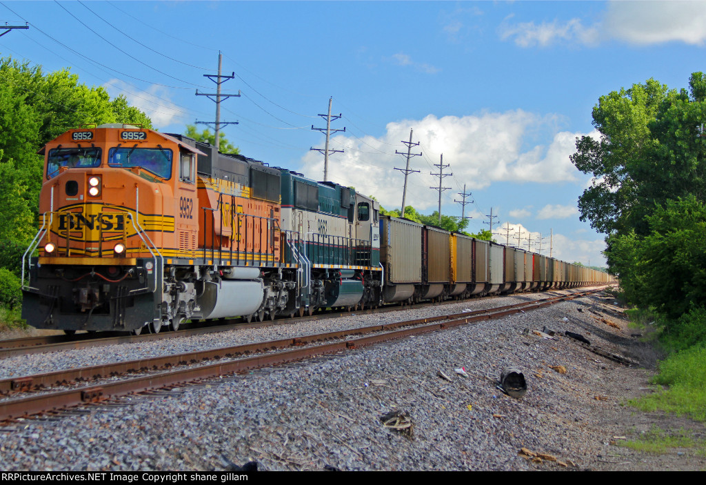 BNSF 9952 Leads a Sb Slc coal train.